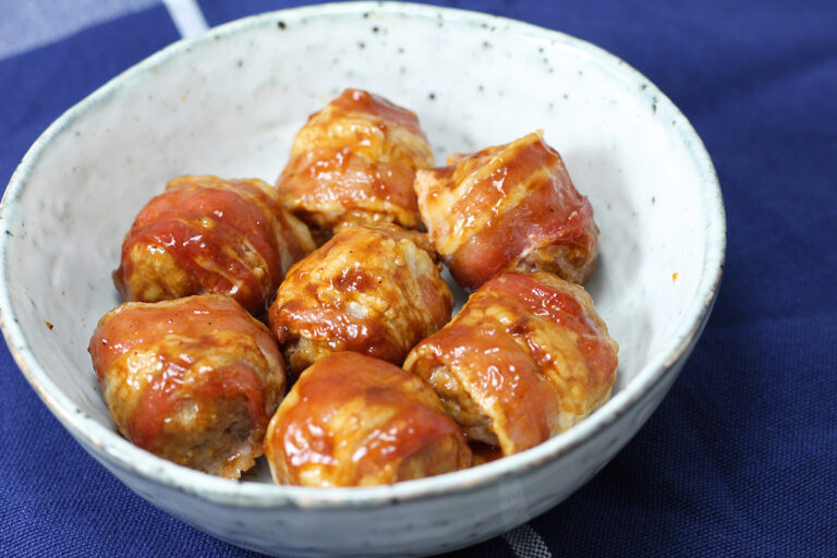 Oink Balls - kødboller i bacon - Piskeriset på Eventyr