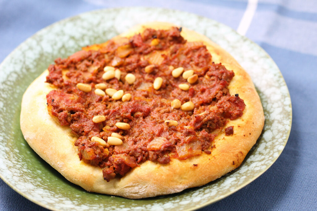 Libanesisk pizza - lahem bajin - Piskeriset på Eventyr